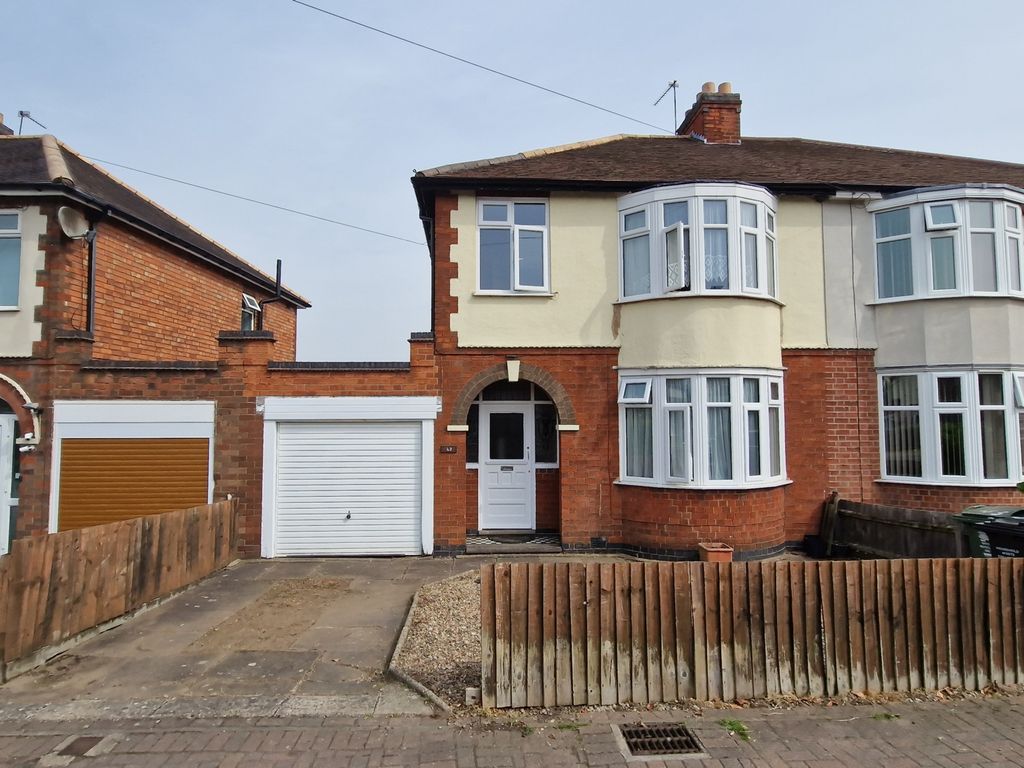 3 Bed Semi Detached House For Sale In Sibson Road Birstall Le4 £