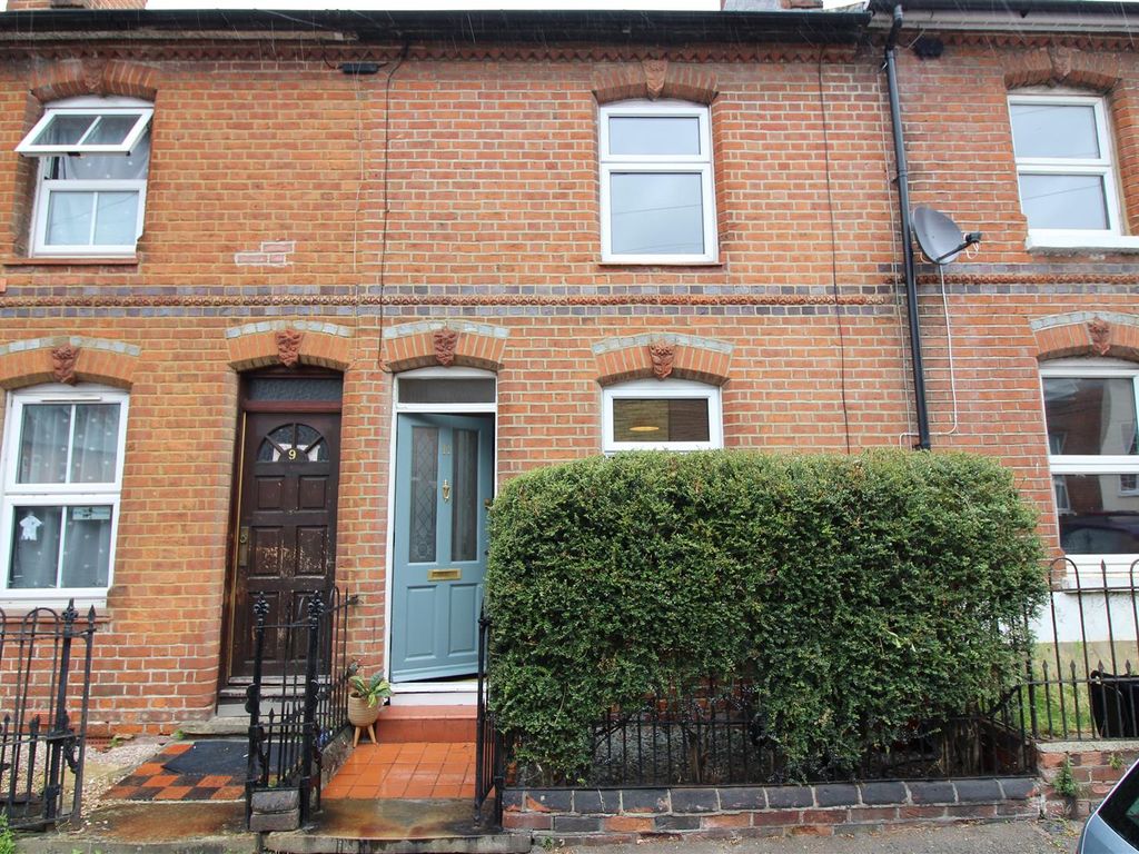 2 Bed Terraced House To Rent In Francis Street Reading Berkshire Rg1