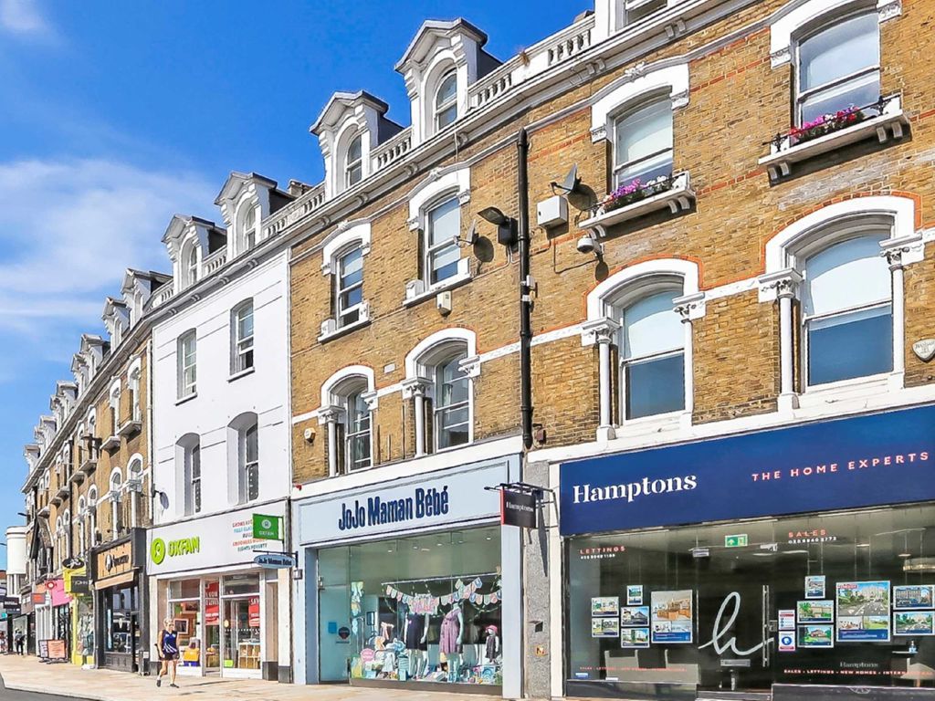 2 bed flat for sale in The Quadrant, Richmond TW9 - Zoopla