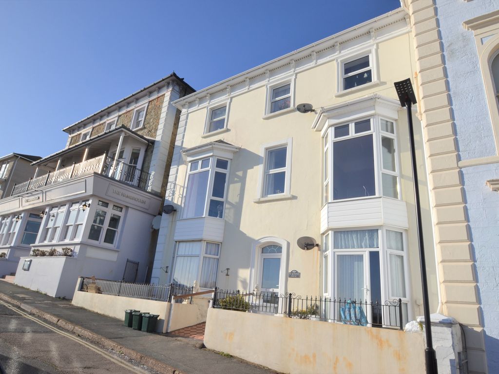 2 bed flat to rent in Hambrough Road, Ventnor PO38 - Zoopla