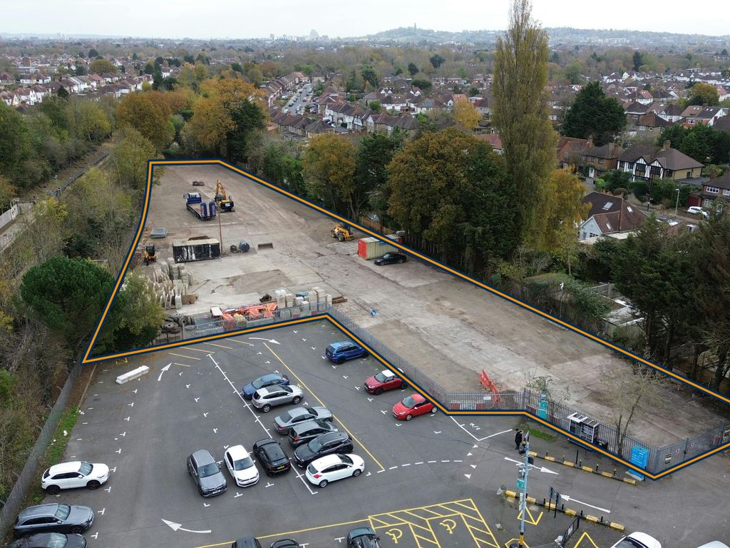 Industrial to let in Station Yard, Field End Road, Eastcote HA4, £ ...