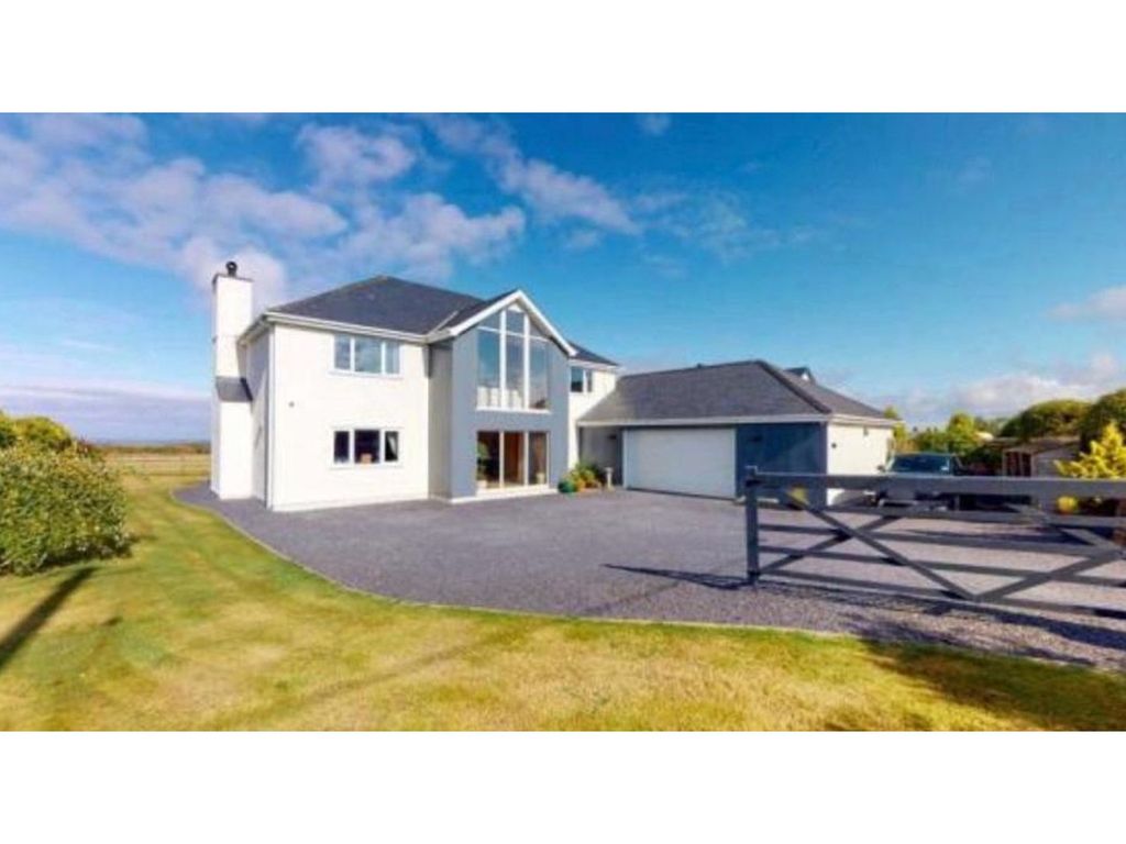 4 bed detached house for sale in Carmel, Llannerch-Y-Medd LL71, £ ...