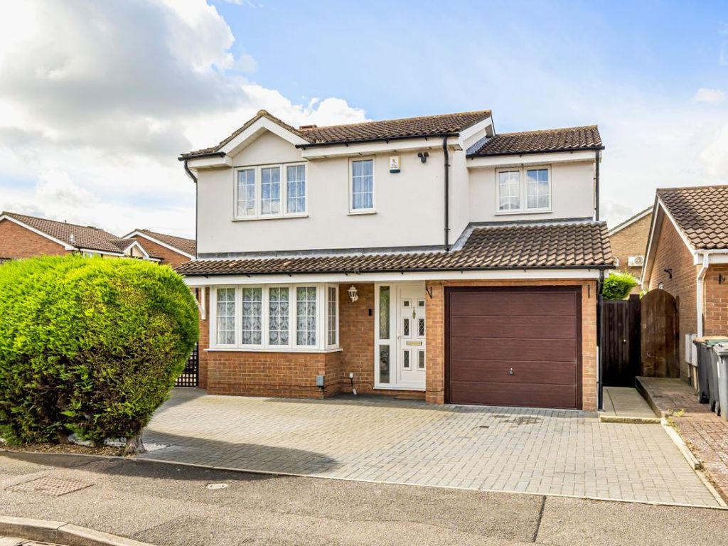 4 Bed Detached House For Sale In Naylor Avenue Kempston Bedford Mk42