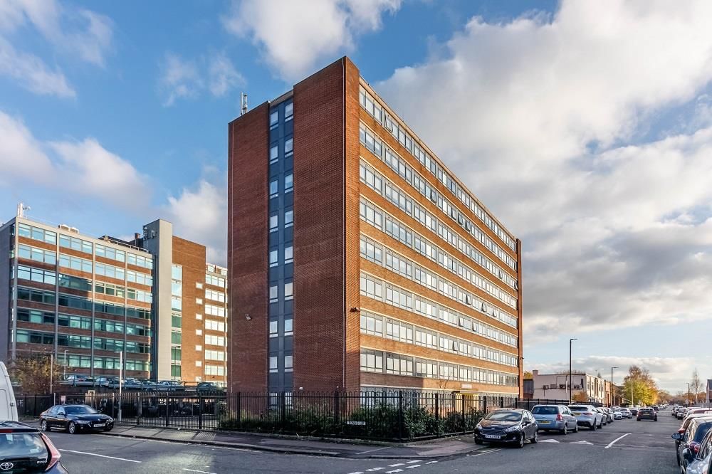 1 bed flat to rent in Grove House, Skerton Road, Manchester M16, £949 ...