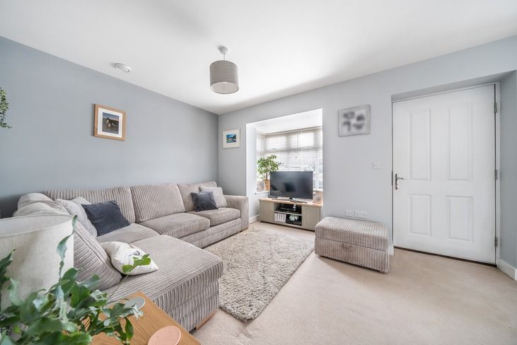 2 bed flat for sale in Cunliffe Court, Ashtead, Surrey KT21 - Zoopla