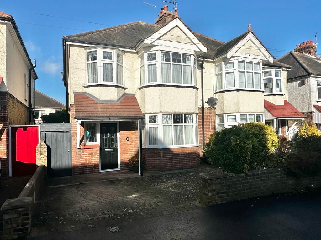 3 Bed Semi Detached House For Sale In First Avenue Gillingham Me7 £