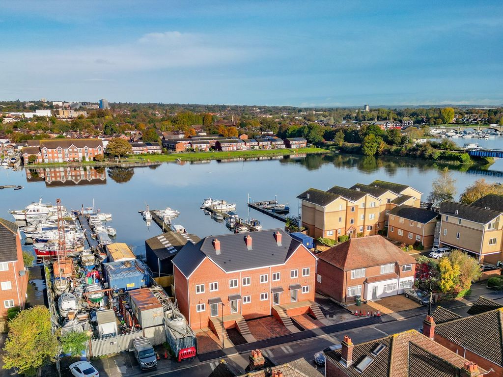 New home, 3 bed town house for sale in 29-31 Vespasian Road, Bitterne ...