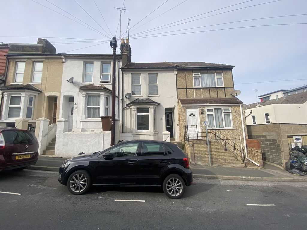 2 bed property for sale in 4 Corporation Road, Gillingham, Kent ME7, £ ...