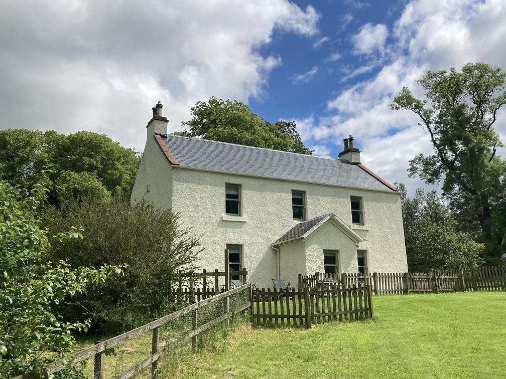 4 bed farmhouse to rent in Halmyre Mains Farmhouse, West Linton EH46, £ ...