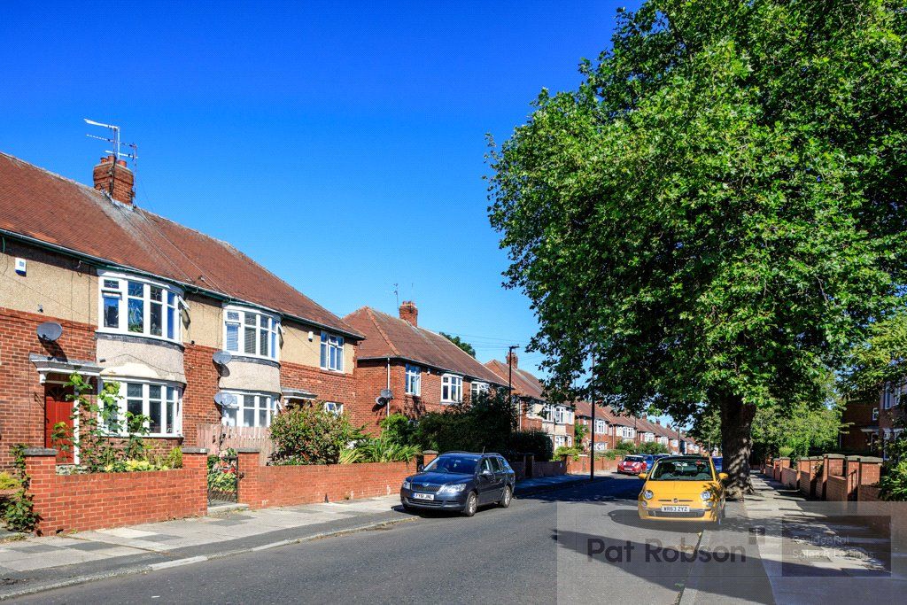 2 bed flat to rent in Strathmore Road, Gosforth, Newcastle Upon Tyne ...