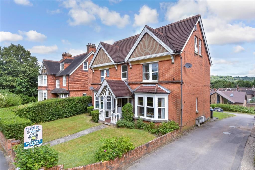 1 bed flat for sale in Reigate Road, Reigate, Surrey RH2, £170,000 - Zoopla