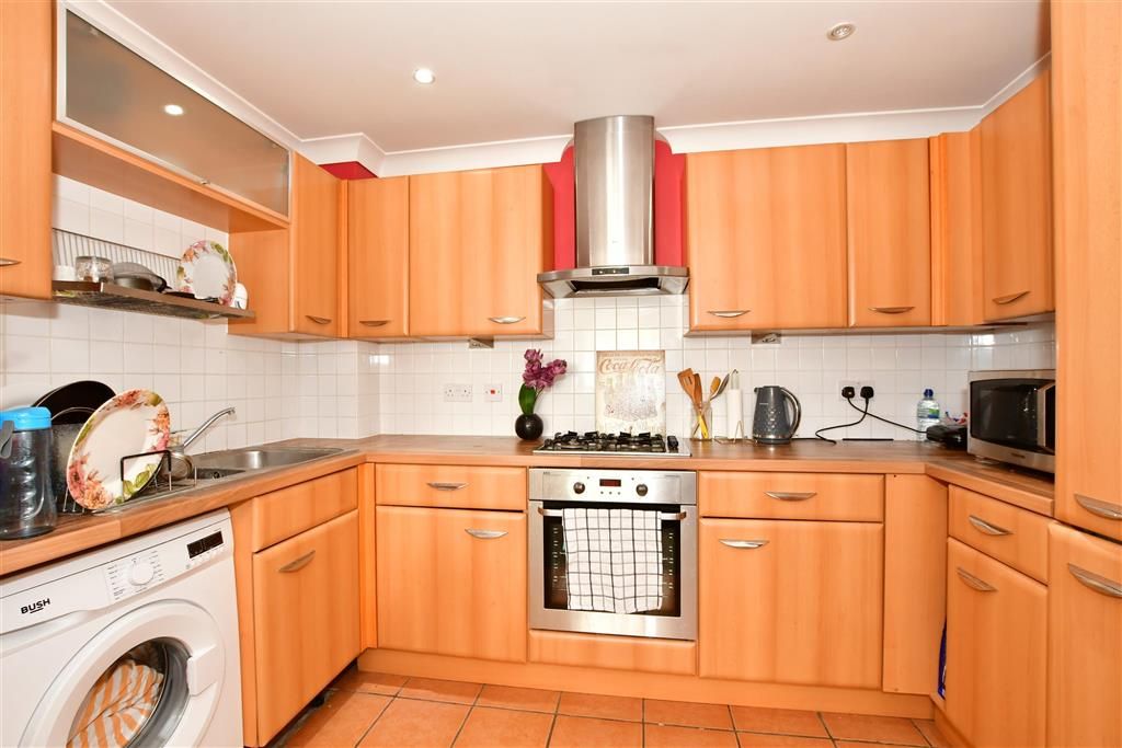 2 Bed Flat For Sale In London Road Romford Essex RM7 Zoopla 2-bed-flat-for-sale-in-london-road-romford-essex-rm7-zoopla