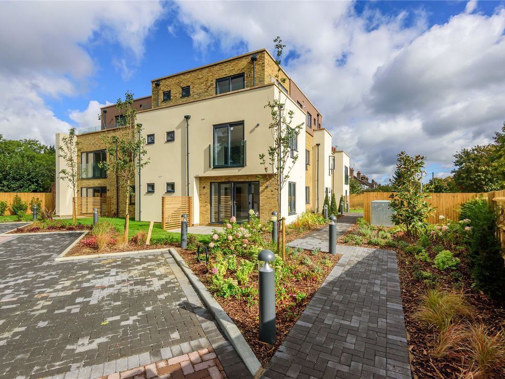 New home, 2 bed flat for sale in Guildford, Surrey GU1 - Zoopla
