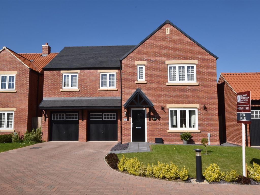 6 bed detached house for sale in Frederick Close, Sutton-On-Trent ...
