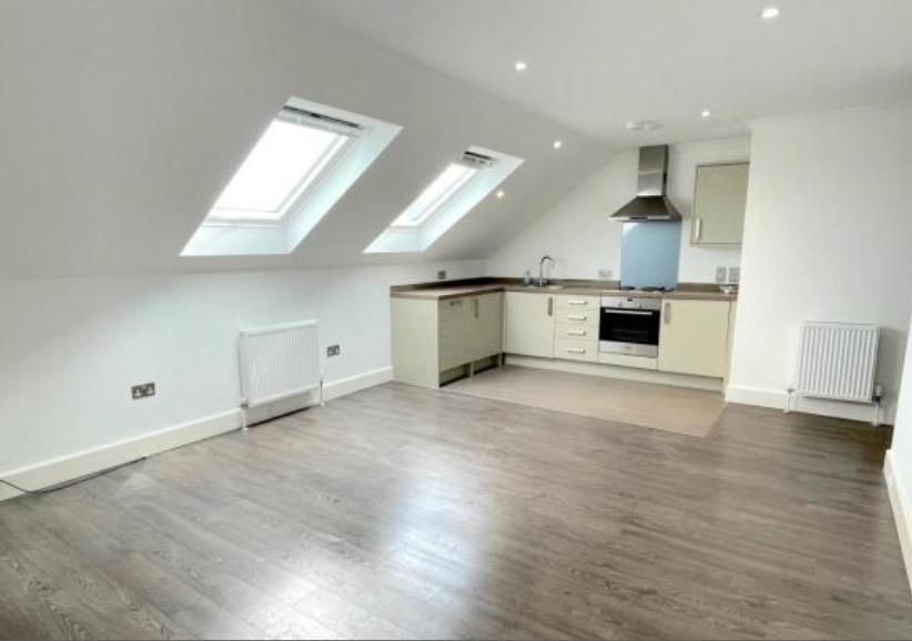 2 bed flat for sale in Brampton Road, Bexleyheath DA7, £280,000 - Zoopla