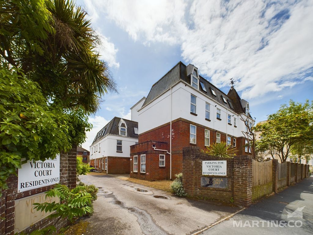 1 bed flat to rent in Victoria Drive, Bognor Regis PO21, £825 pcm - Zoopla