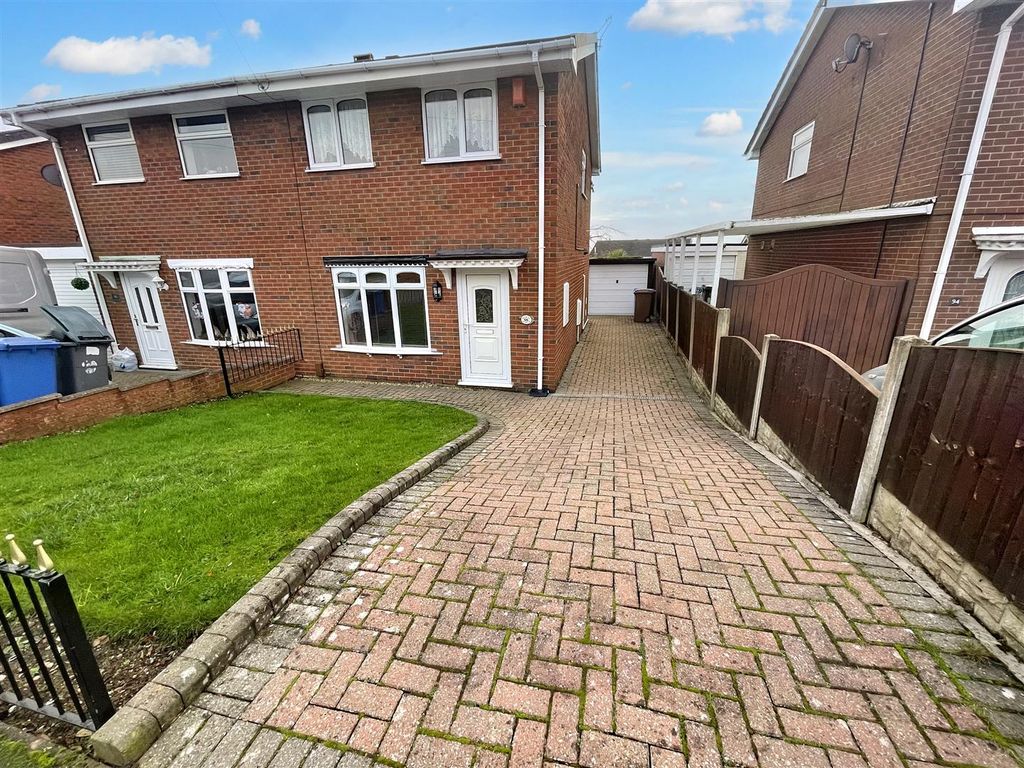3 Bed Semi Detached House To Rent In Eros Crescent Birches Head Stoke