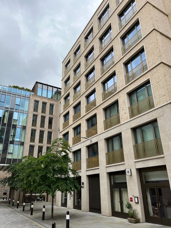 2 bed flat to rent in Bartholomew Close, London EC1A, £4,420 pcm - Zoopla