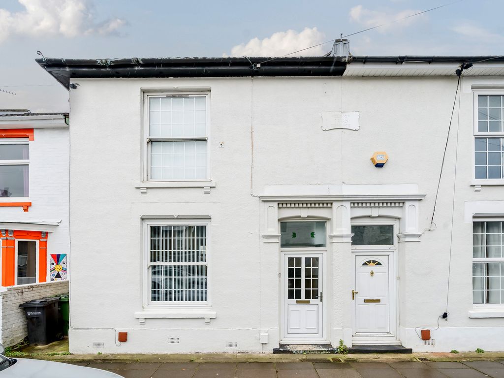 3 bed end terrace house for sale in Clive Road, Portsmouth PO1, £ ...