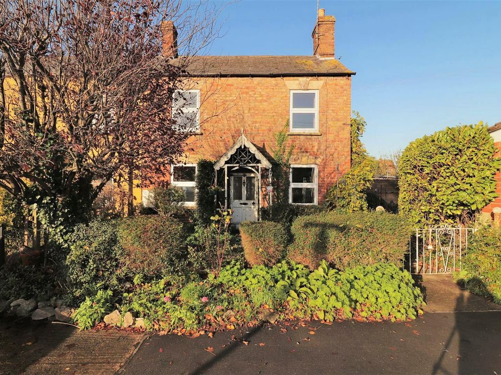 3 bed end terrace house for sale in Alkerton, Eastington, Stonehouse ...