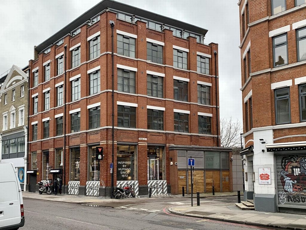 2 bed flat to rent in Saxon House, Thrawl Street, Aldgate E1, £3,293 ...