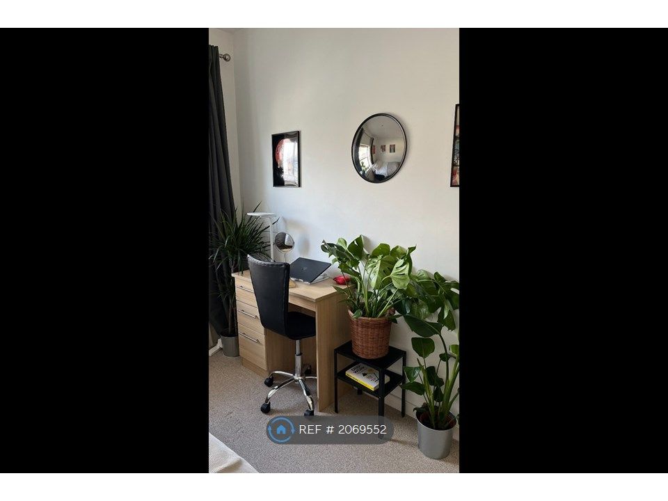 Room to rent in Northpoint Square, London NW1, £1,378 pcm - Zoopla