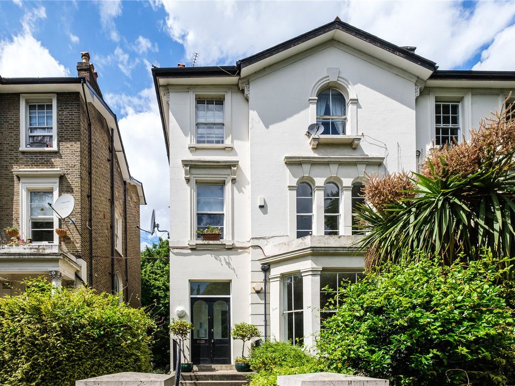 2 bed flat for sale in Carlton Vale, London NW6, £660,000 - Zoopla