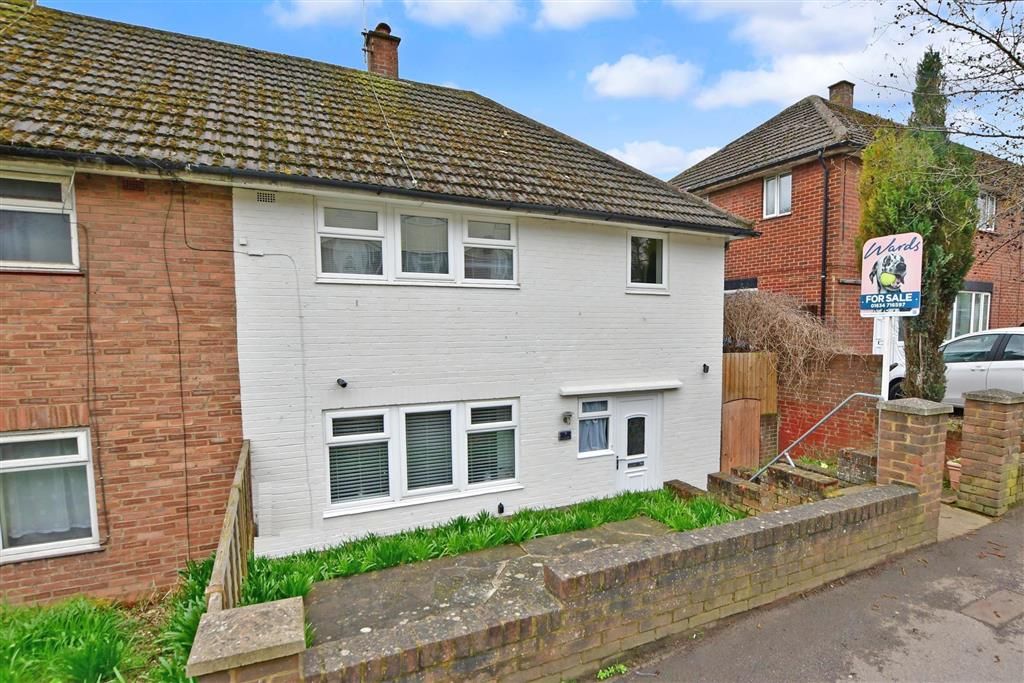 3 Bed End Terrace House For Sale In Sycamore Road Strood Rochester