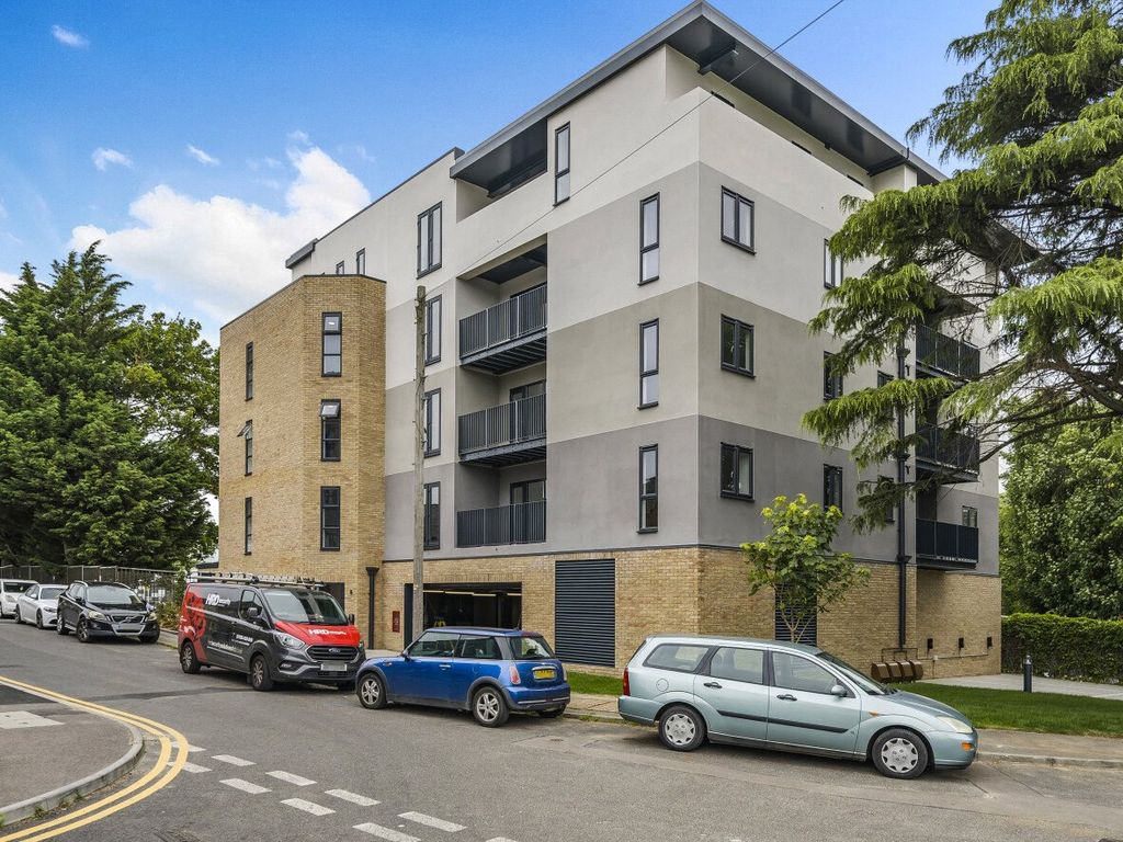 New home, 2 bed flat for sale in Church Street, Sittingbourne, Kent ...