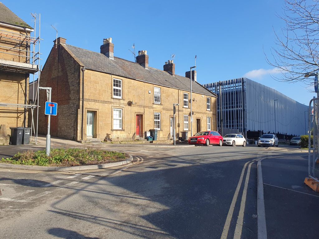 Room to rent in Higher Kingston, Yeovil BA21, £525 pcm - Zoopla