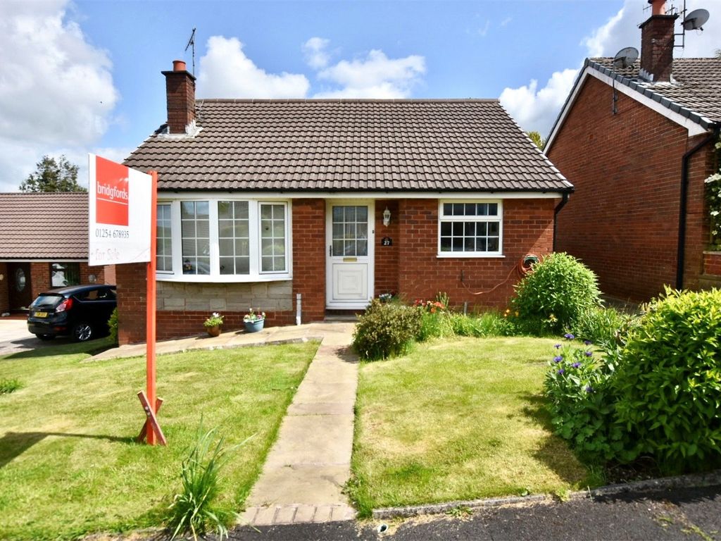 3 bed bungalow for sale in Alpine Grove, Livesey, Blackburn, Lancashire ...