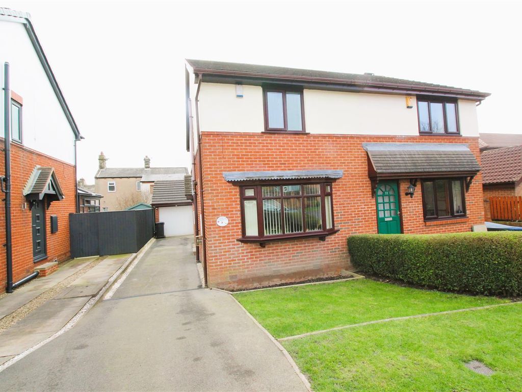 3 Bed Semi Detached House For Sale In The Coppice Mirfield Wf14 £