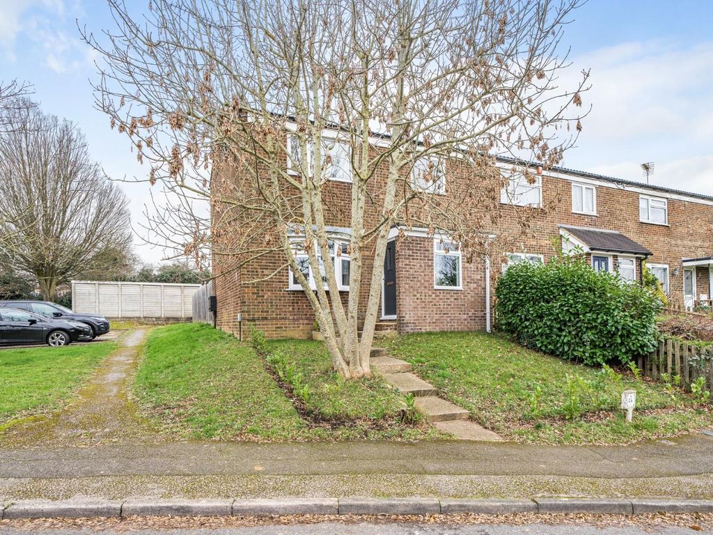 3 Bed End Terrace House For Sale In Hurst Road Kennington Ashford
