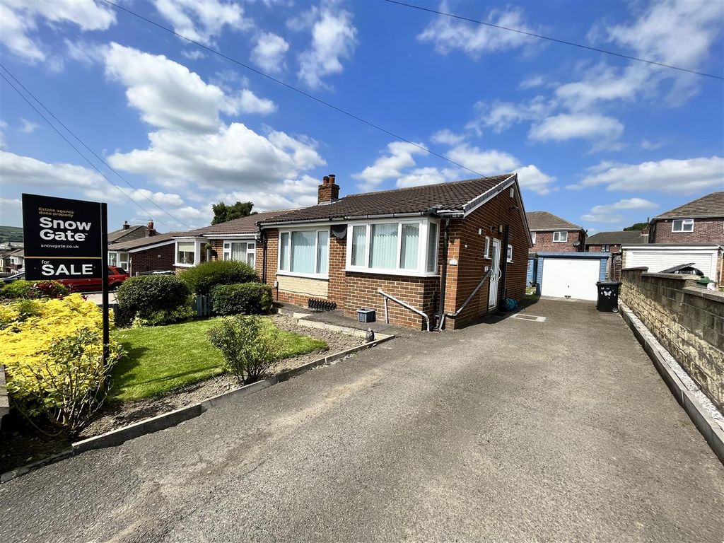2 Bed Semi Detached Bungalow For Sale In Beechwood Avenue Mirfield