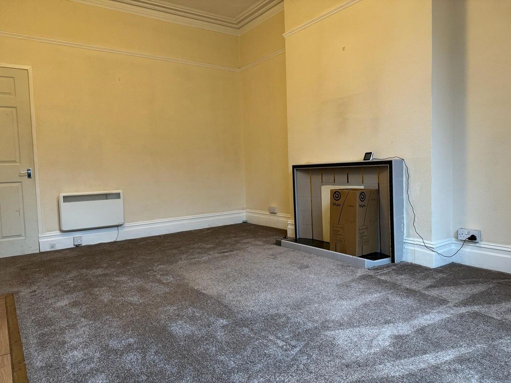 1 bed flat to rent in Barbourne Road, Worcester WR1, £625 pcm - Zoopla