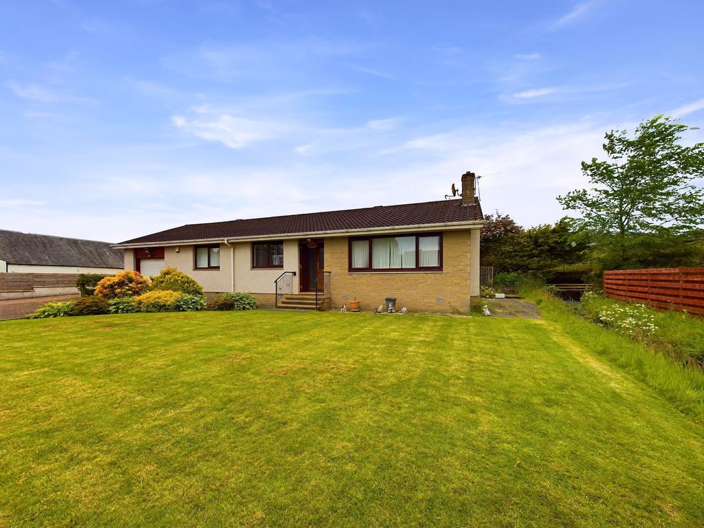 3 bed detached bungalow for sale in Bridgend, Symington ML12, £210,000 ...