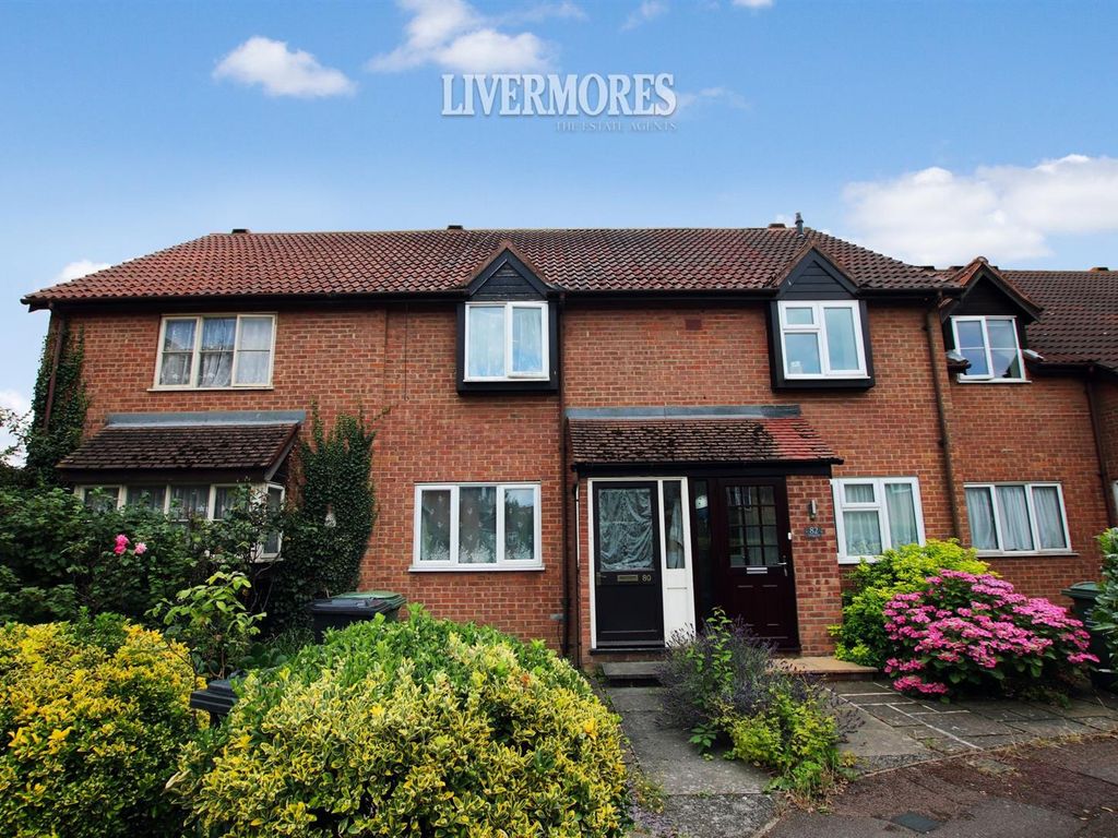 2 bed terraced house to rent in Herald Walk, Dartford, Kent DA1, £1,350 pcm - Zoopla