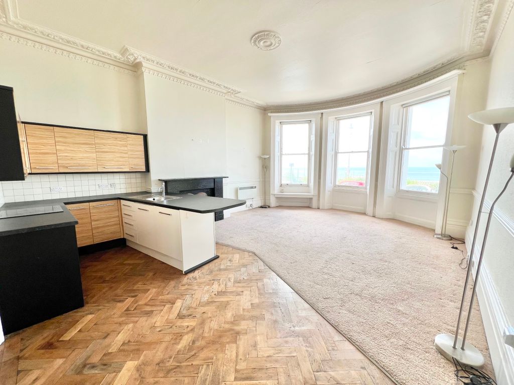 1 bed flat to rent in Clarendon Terrace, Brighton BN2, £1,350 pcm - Zoopla
