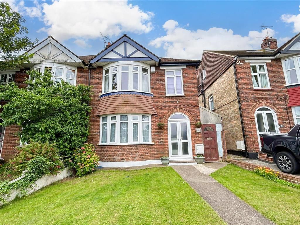 3 Bed Semi Detached House For Sale In Cecil Avenue Gillingham Kent