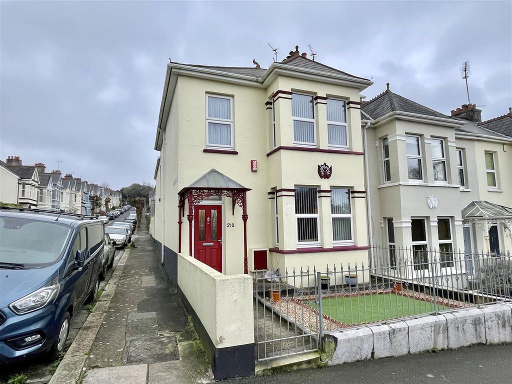 4 Bed End Terrace House For Sale In Peverell Park Road Peverell