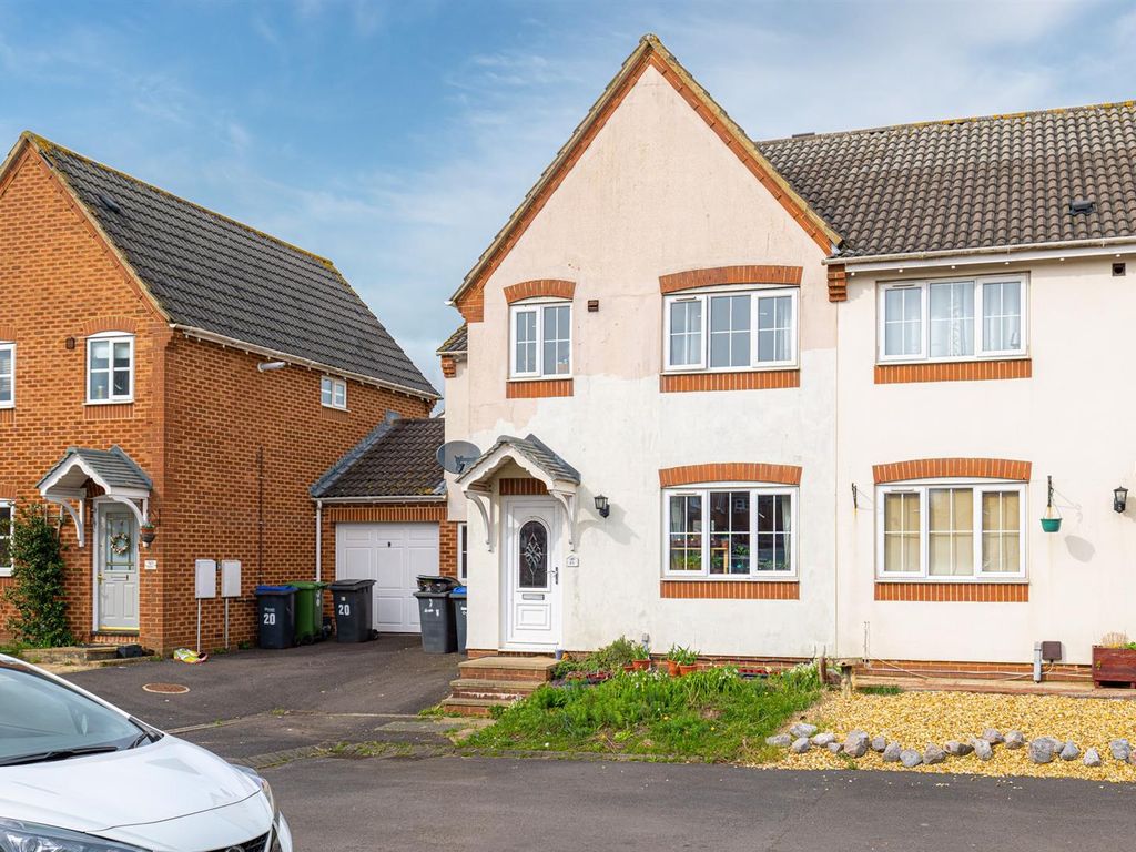 4 Bed Semi Detached House For Sale In Marigold Close Melksham Sn12 £