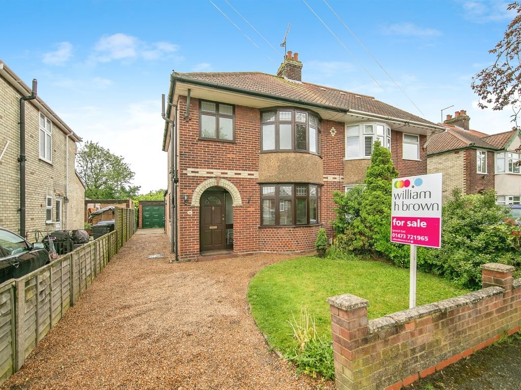 3 Bed Semi Detached House For Sale In Sherborne Avenue Ipswich Ip4 £