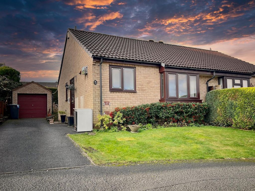 2 Bed Semi Detached Bungalow To Rent In Tunstall Green Walton
