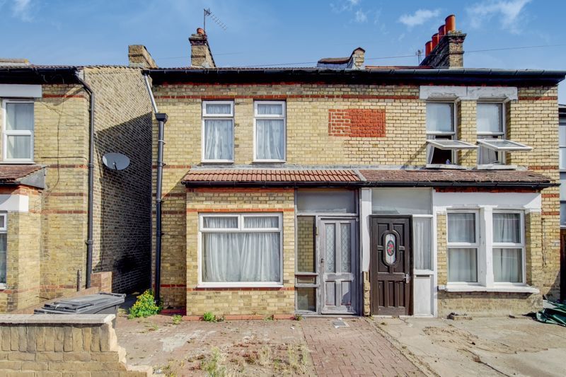 3 bed semi-detached house for sale in Waddon Road, Croydon CR0 - Zoopla