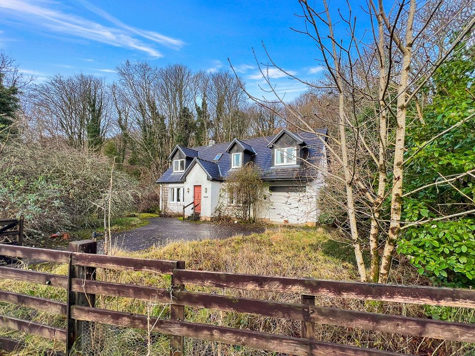 3 Bed Detached House For Sale In Caorann Mckelvie Heights
