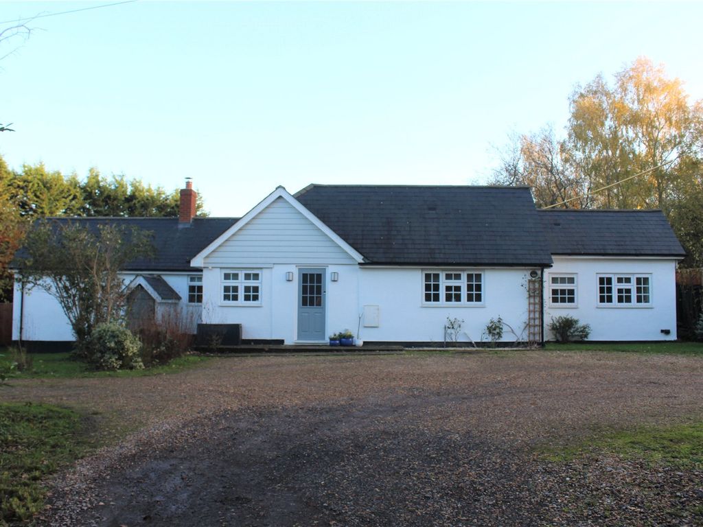 4 bed bungalow for sale in Glaziers Lane, Normandy, Guildford, Surrey ...