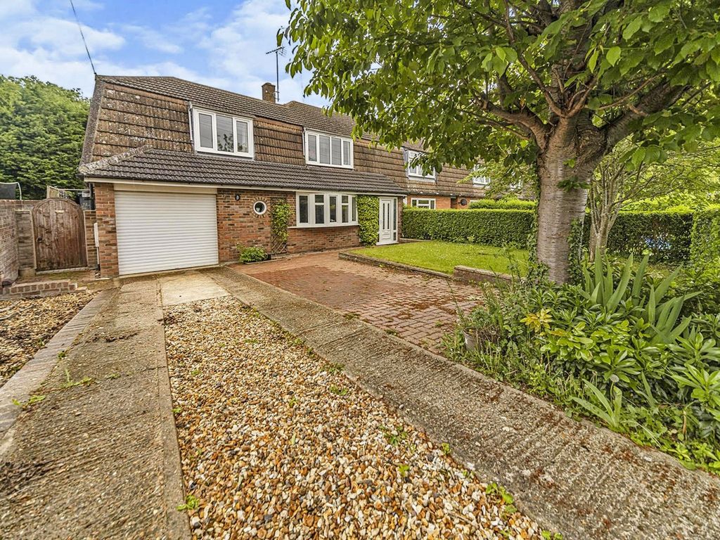 3 Bed Semi Detached House For Sale In Mayfield Crescent Lower Stondon