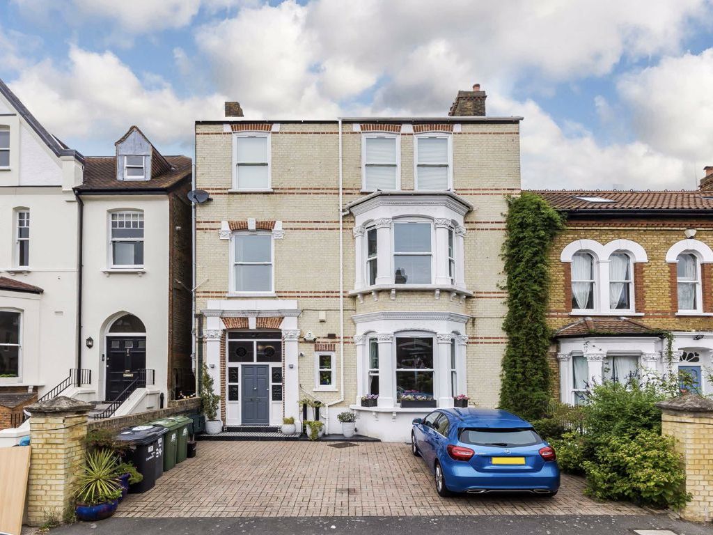 2 bed flat for sale in Lewin Road, London SW16 - Zoopla