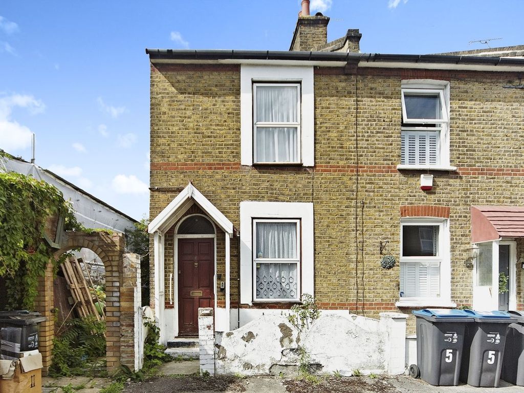 2 Bed End Terrace House For Sale In Stanley Road Morden Sm4 £500 000