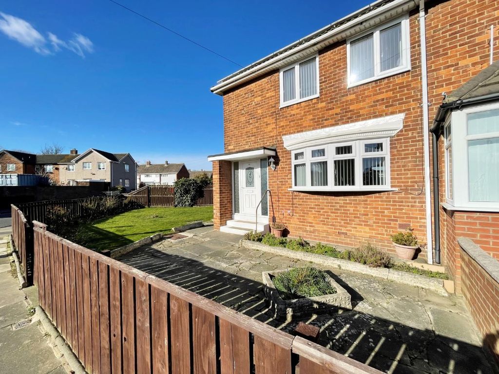 2 Bed End Terrace House For Sale In Fulthorpe Avenue King Oswy